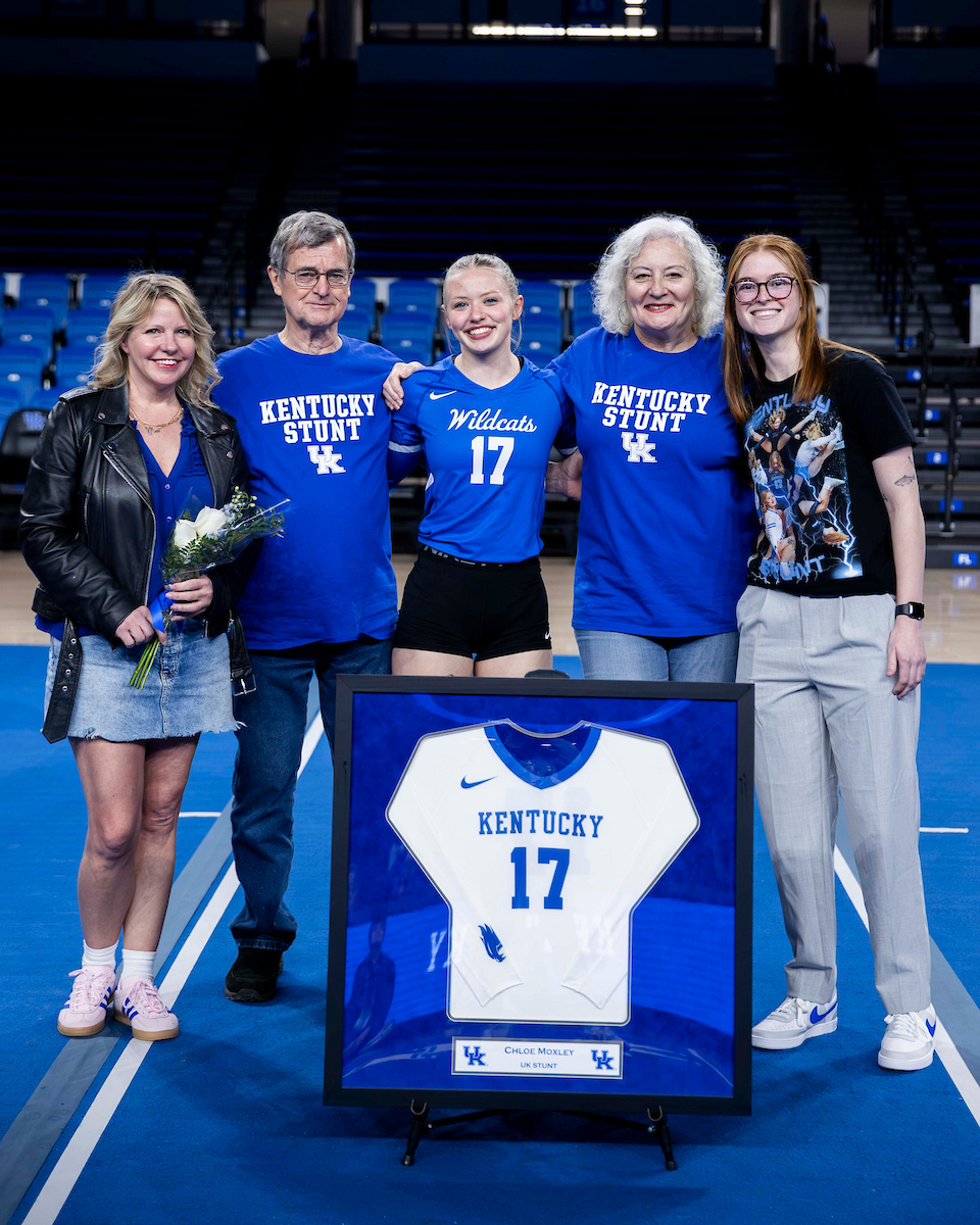 Kentucky Friday STUNT Photo Gallery – UK Athletics