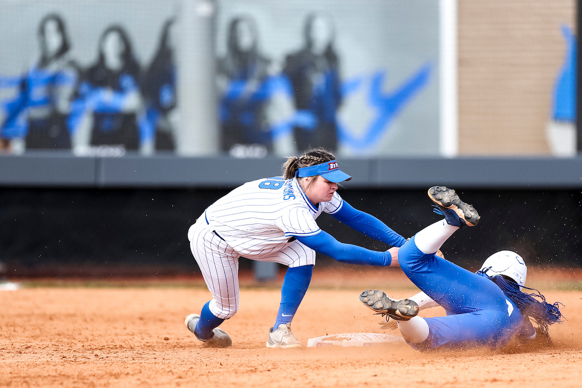 Kentucky-DePaul Softball Photo Gallery – UK Athletics