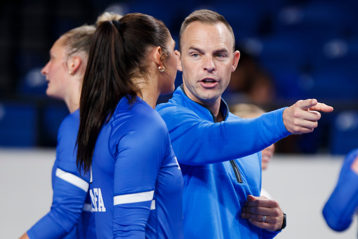 Volleyball Blue-White, Fan Day Photo Gallery – UK Athletics