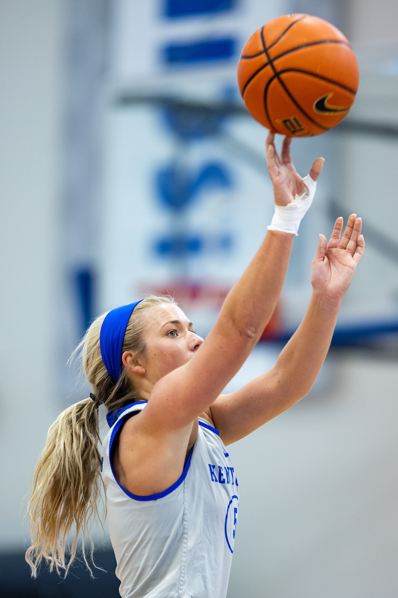 Women’s Basketball Media Day Photo Gallery – UK Athletics