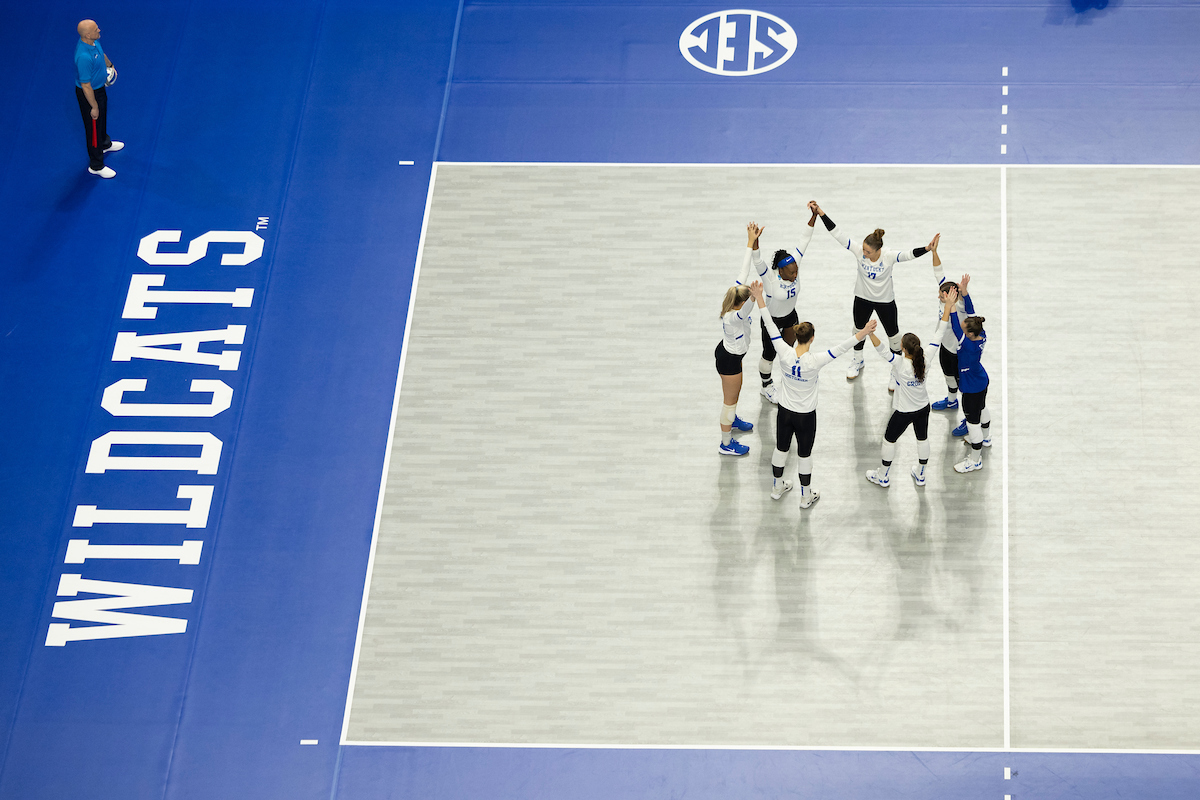 Kentucky-Wofford Volleyball Photo Gallery – UK Athletics