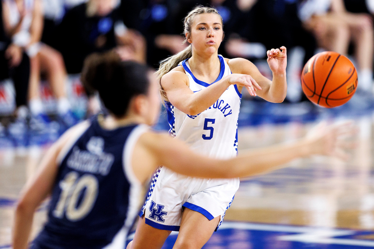 Kentucky-Queens Women’s Basketball Photo Gallery – UK Athletics