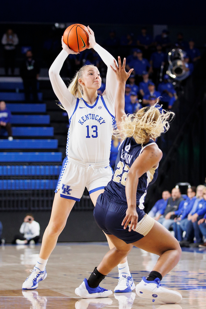 Kentucky-Queens Women’s Basketball Photo Gallery – UK Athletics