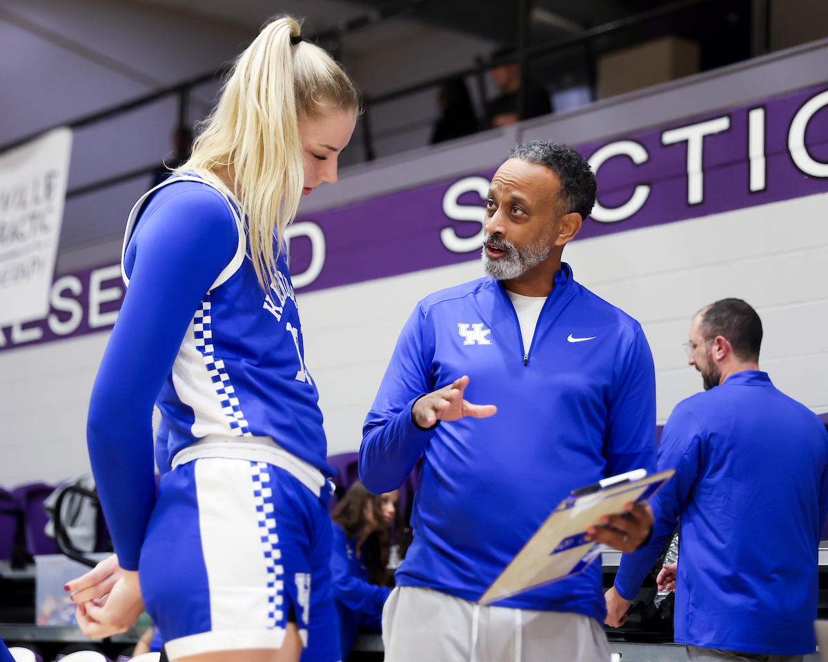 Kentucky-Illinois Women’s Basketball Photo Gallery – UK Athletics