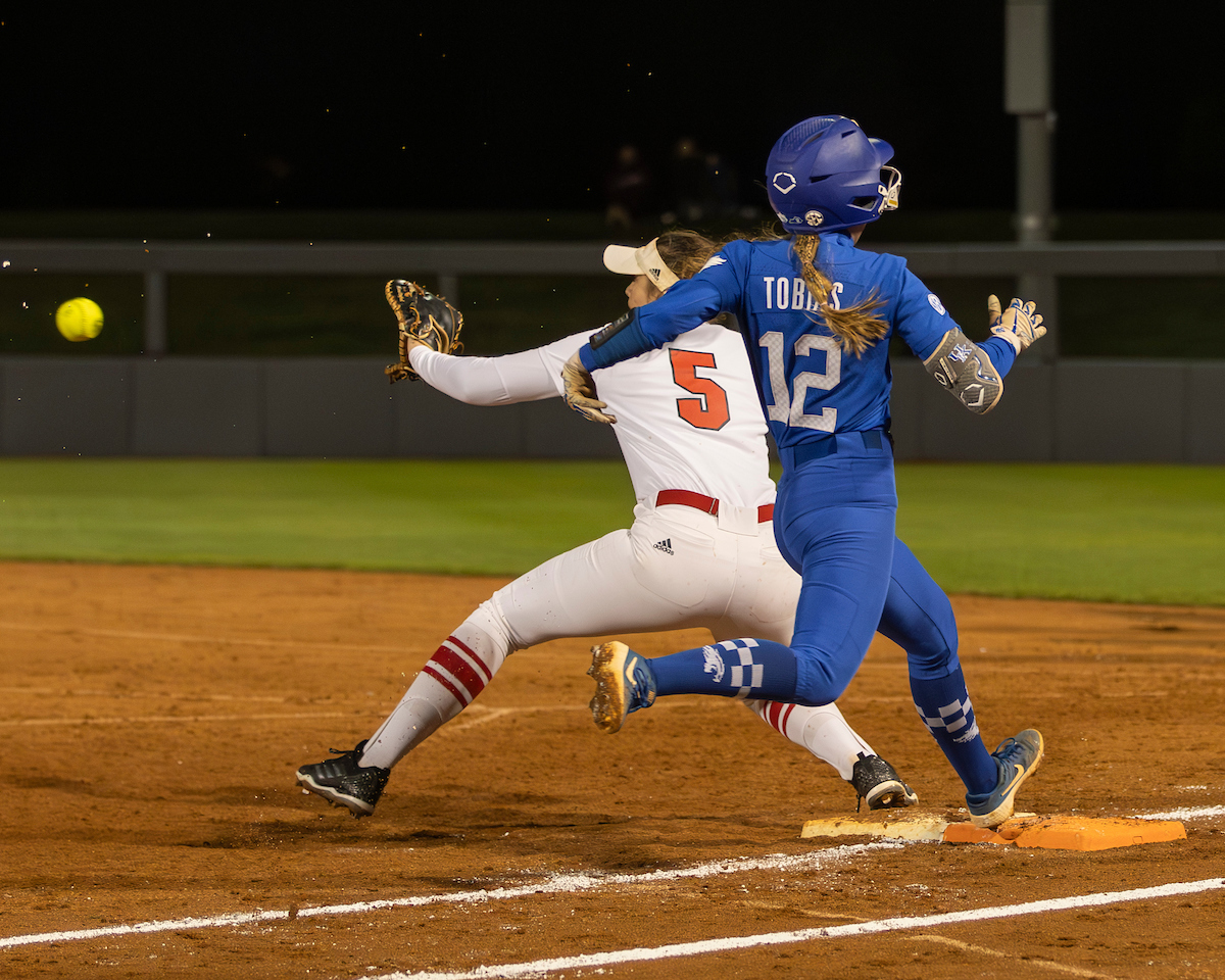Big Blue Boo Softball Photo Gallery – UK Athletics