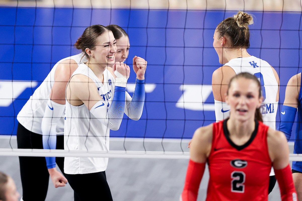 Kentucky-Georgia Volleyball Photo Gallery – UK Athletics