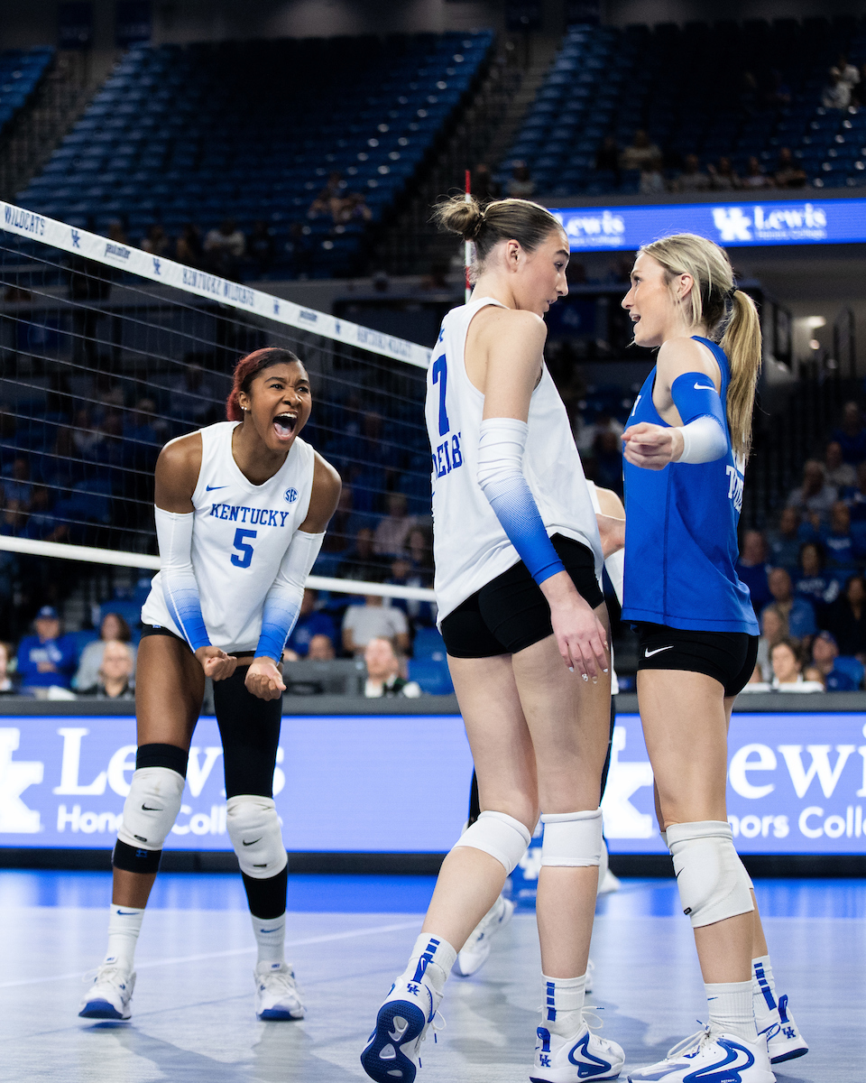 Kentucky-Oklahoma Volleyball Photo Gallery – UK Athletics
