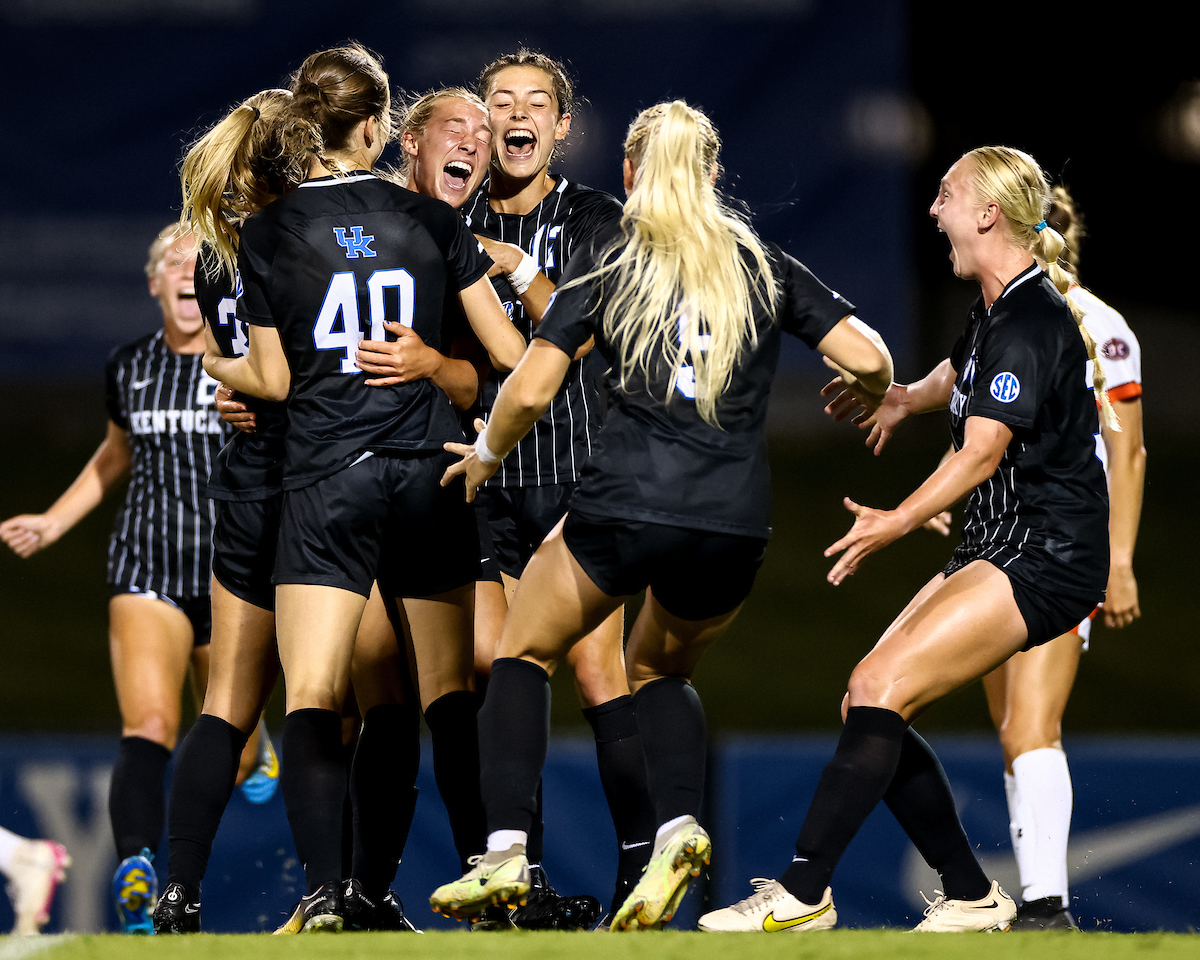 Kentucky-UT Martin WSOC Photo Gallery – UK Athletics
