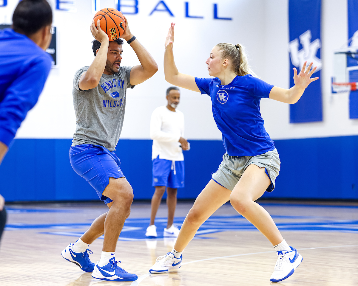 Women’s Basketball Practice Photo Gallery – UK Athletics