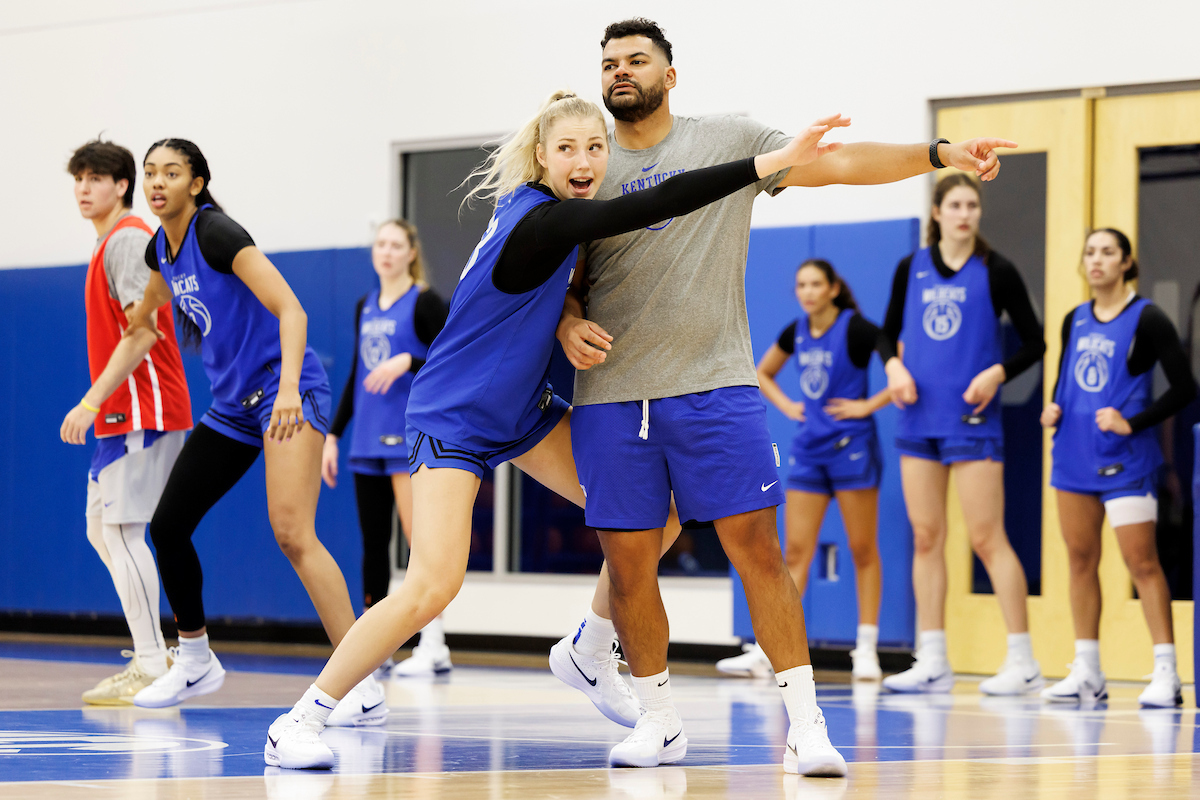 Women’s Basketball Photo Gallery (Oct. 7) – UK Athletics