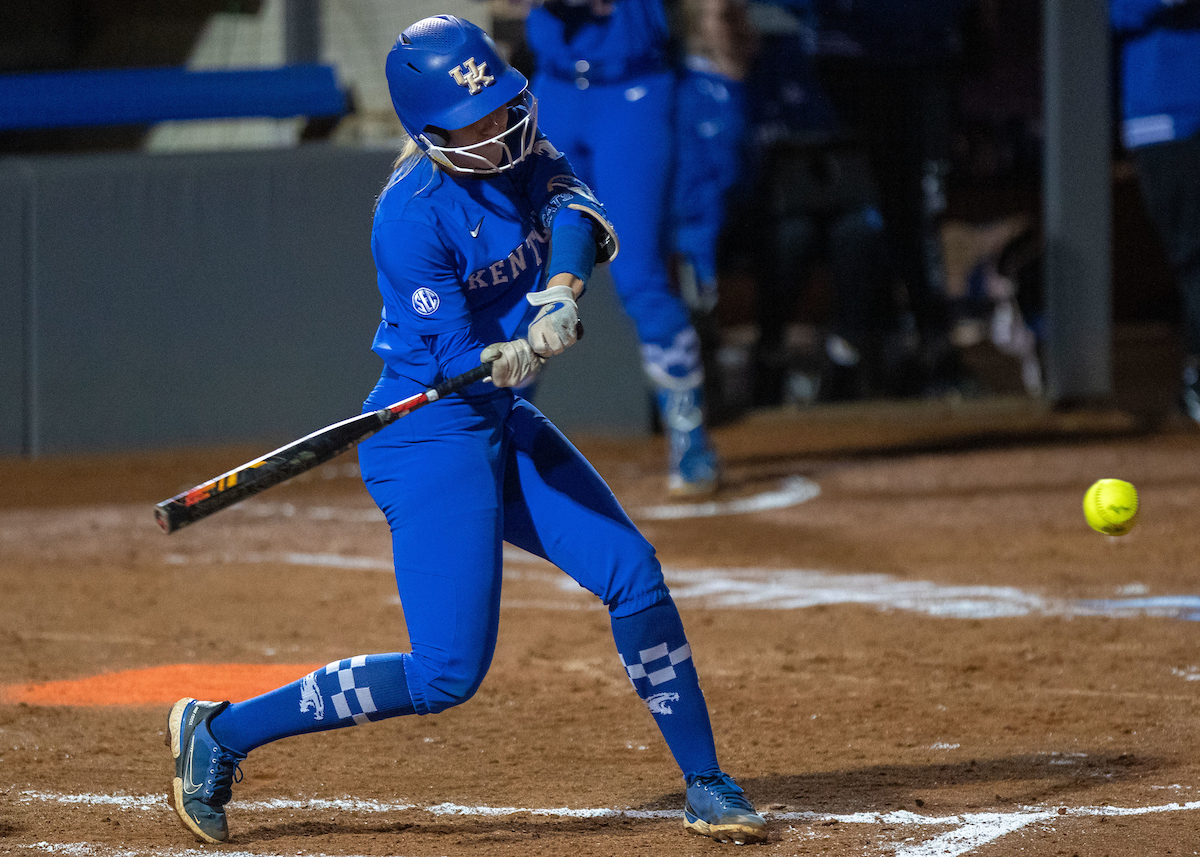 Big Blue Boo Softball Photo Gallery – UK Athletics
