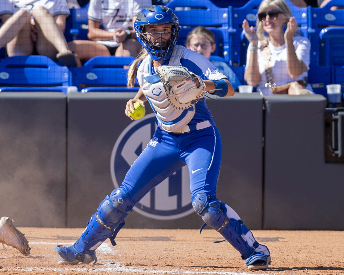 Kentucky-Lipscomb Fall Softball Photo Gallery – UK Athletics