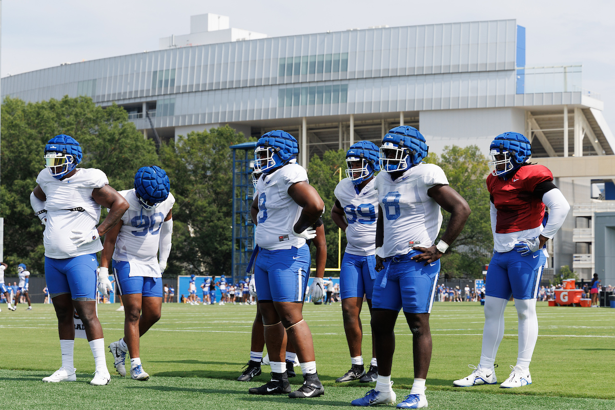 Football Fan Day Photo Gallery – UK Athletics