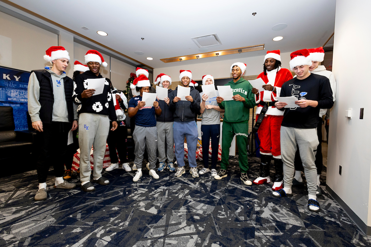 Coach Cal Christmas Photo Gallery – UK Athletics