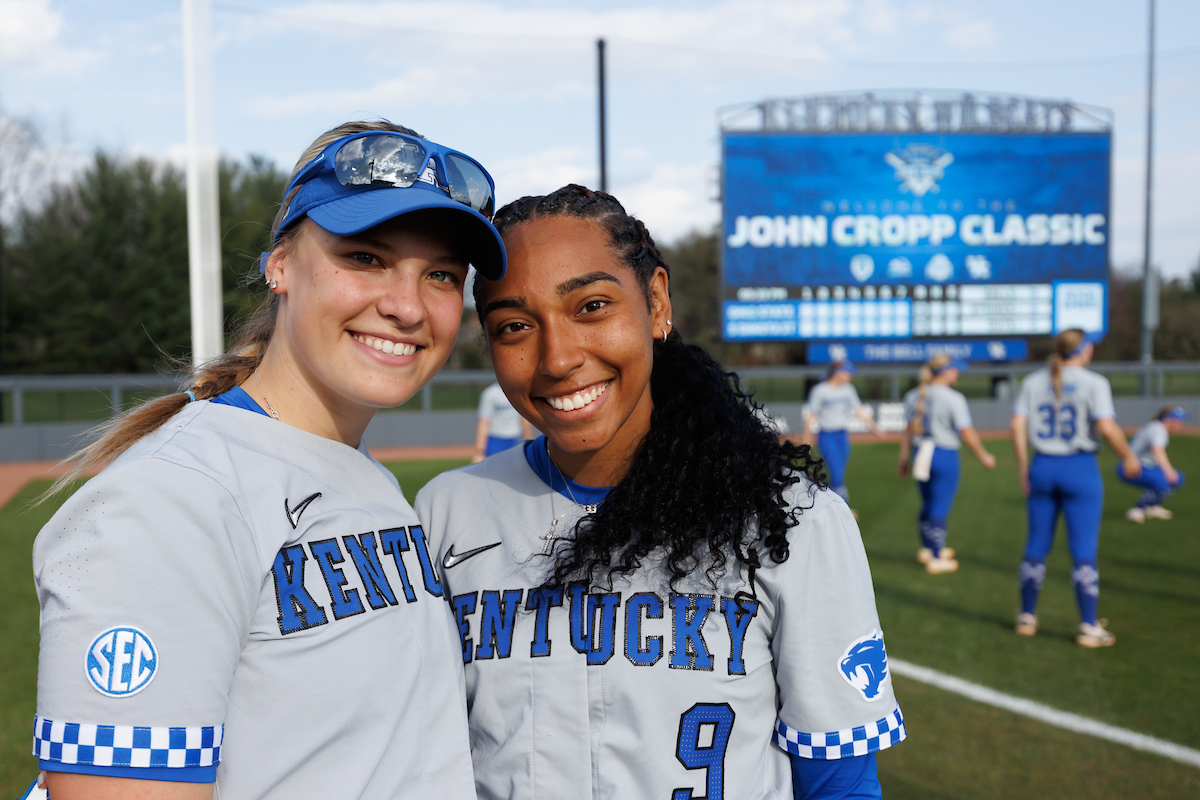 Kentucky-South Dakota State Softball Photo Gallery – UK Athletics