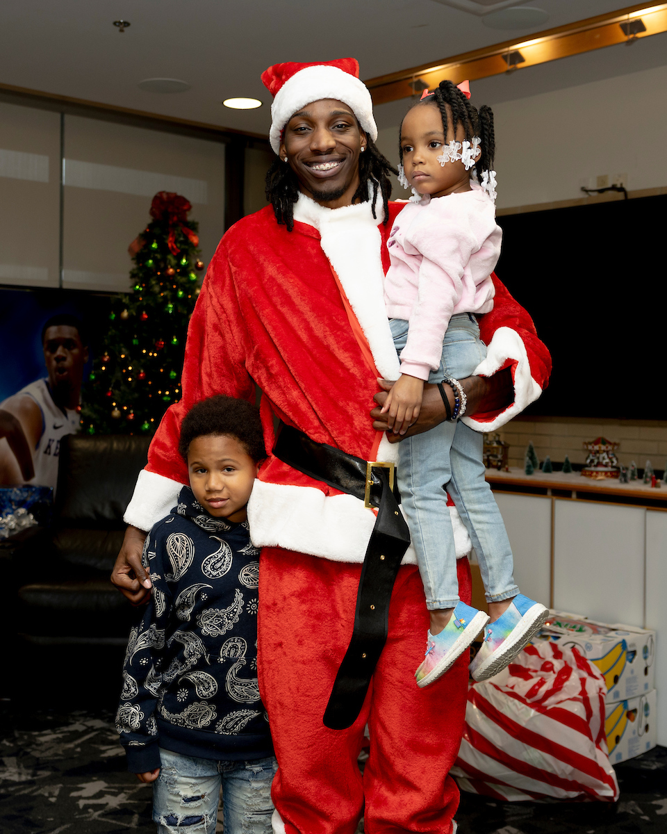 Coach Cal Christmas Photo Gallery – UK Athletics