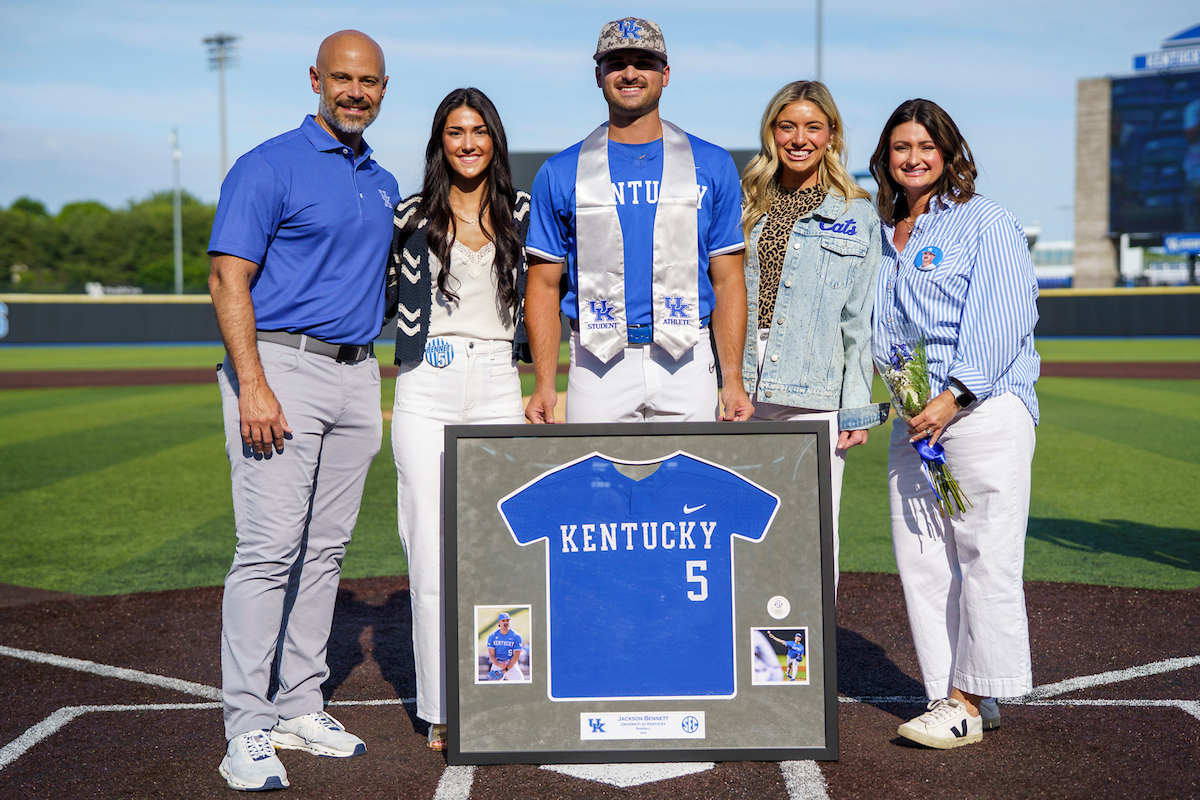 Kentucky-Arkansas Friday Baseball Photo Gallery – UK Athletics