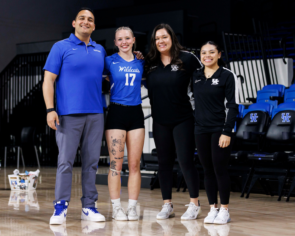 Kentucky Friday STUNT Photo Gallery – UK Athletics