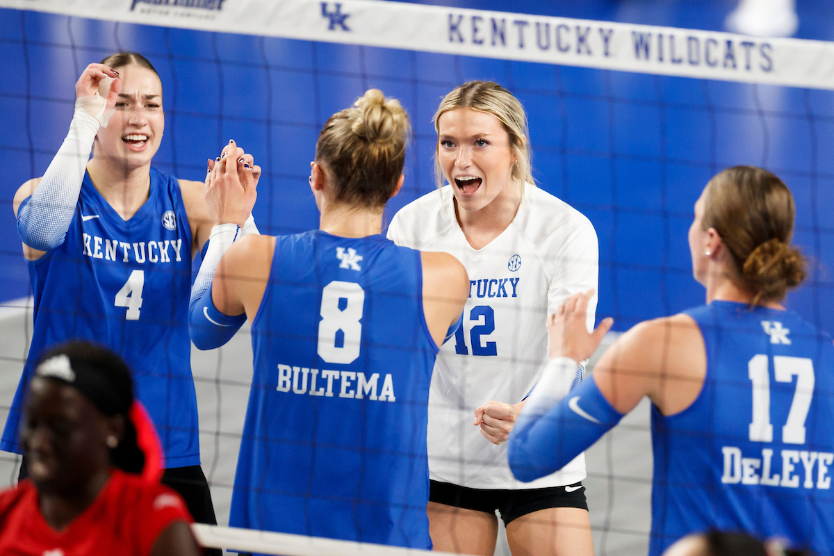Kentucky-Louisville Volleyball Photo Gallery – UK Athletics