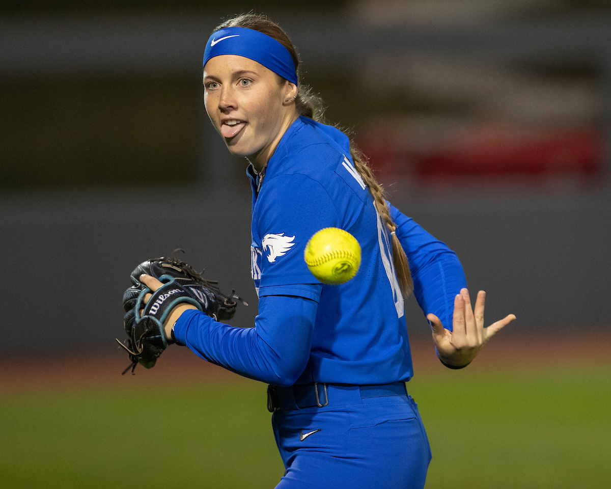 Big Blue Boo Softball Photo Gallery – UK Athletics