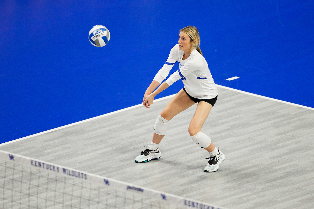 Kentucky-Pitt Volleyball Photo Gallery – UK Athletics