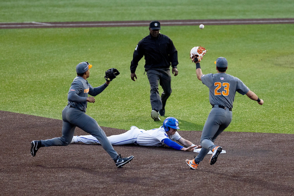 Kentucky-Tennessee Friday Baseball Photo Gallery – UK Athletics