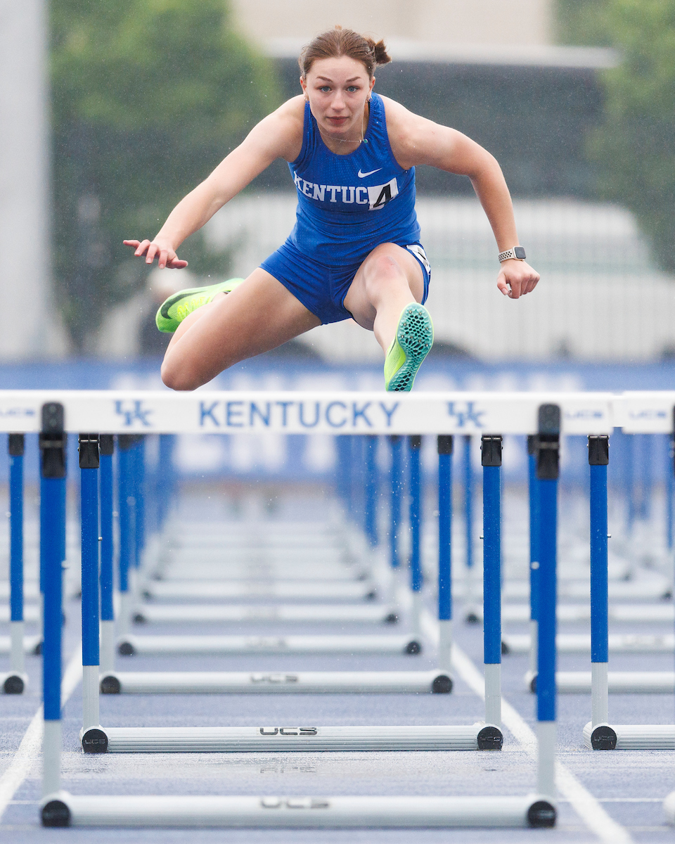 Jim Green Invitational Friday Photo Gallery – UK Athletics