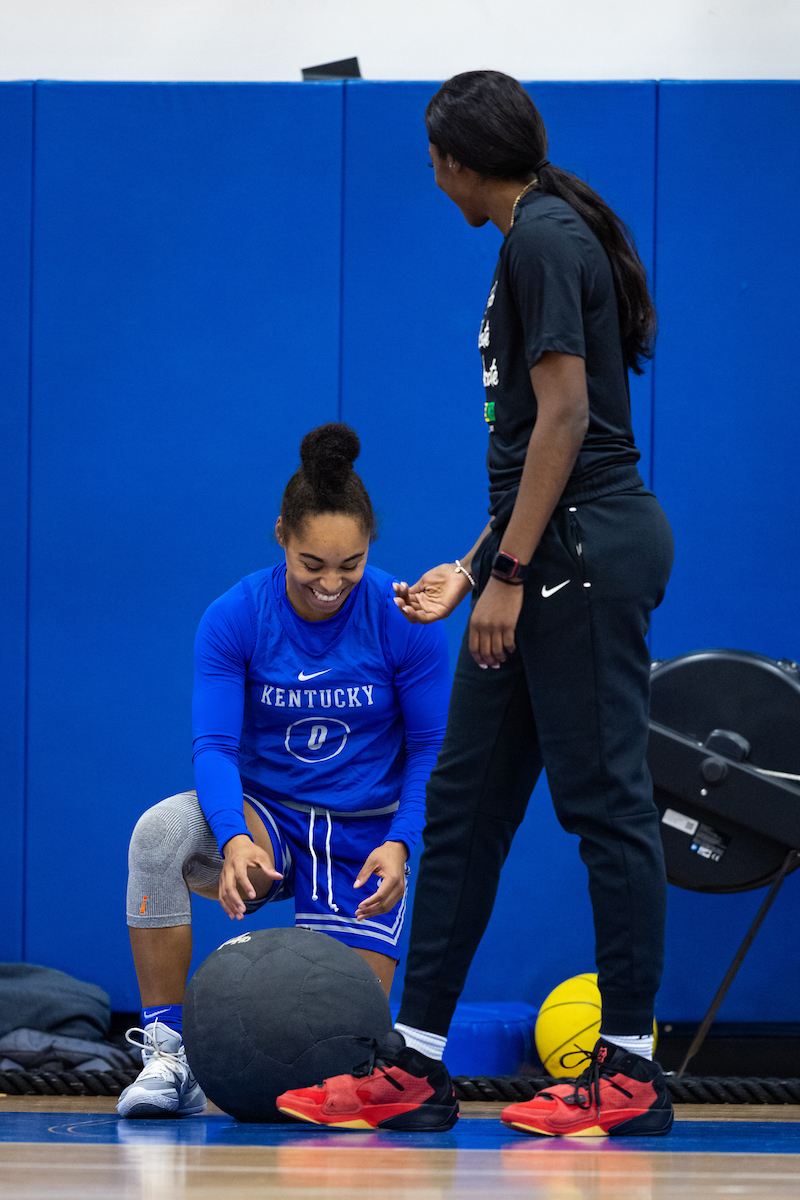 Women’s Basketball Media Day Photo Gallery – UK Athletics
