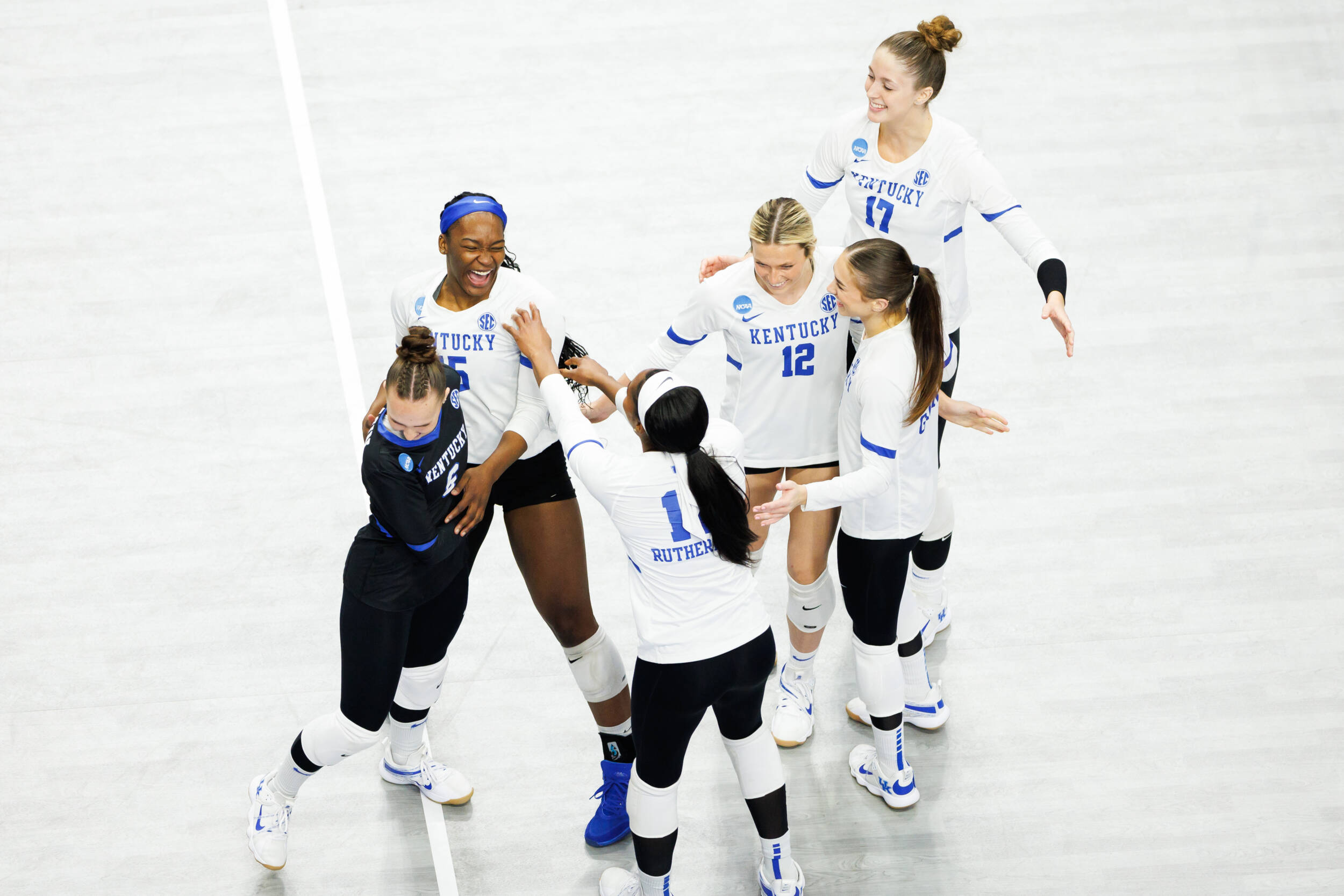 Kentucky-Baylor NCAA Volleyball Photo Gallery – UK Athletics