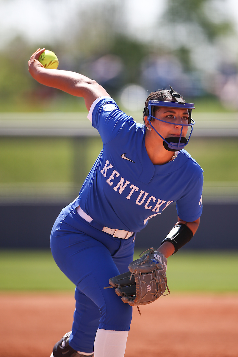 Kentucky-Tennessee Saturday Softball Photo Gallery – UK Athletics