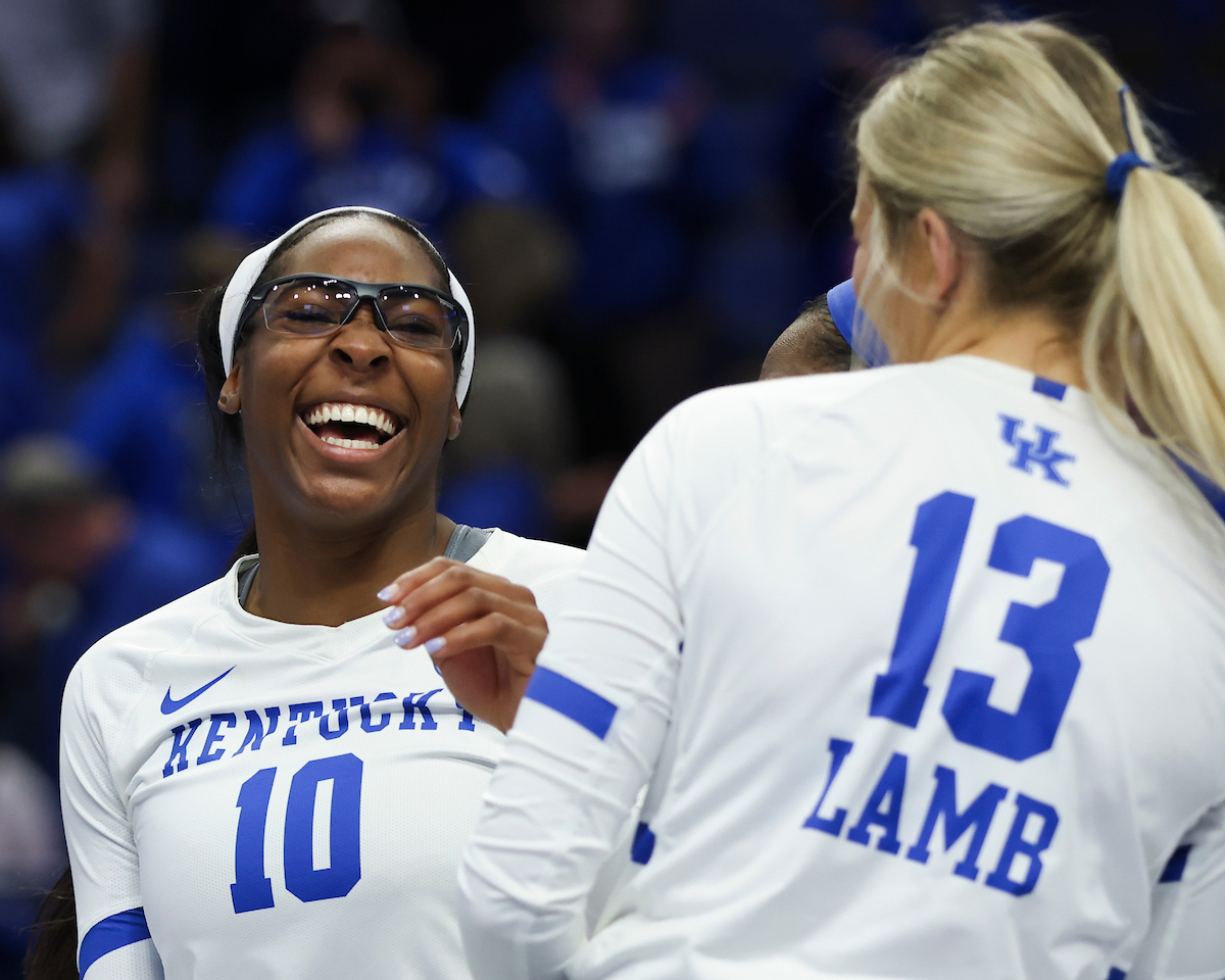 Kentucky-Arkansas Volleyball Photo Gallery – UK Athletics