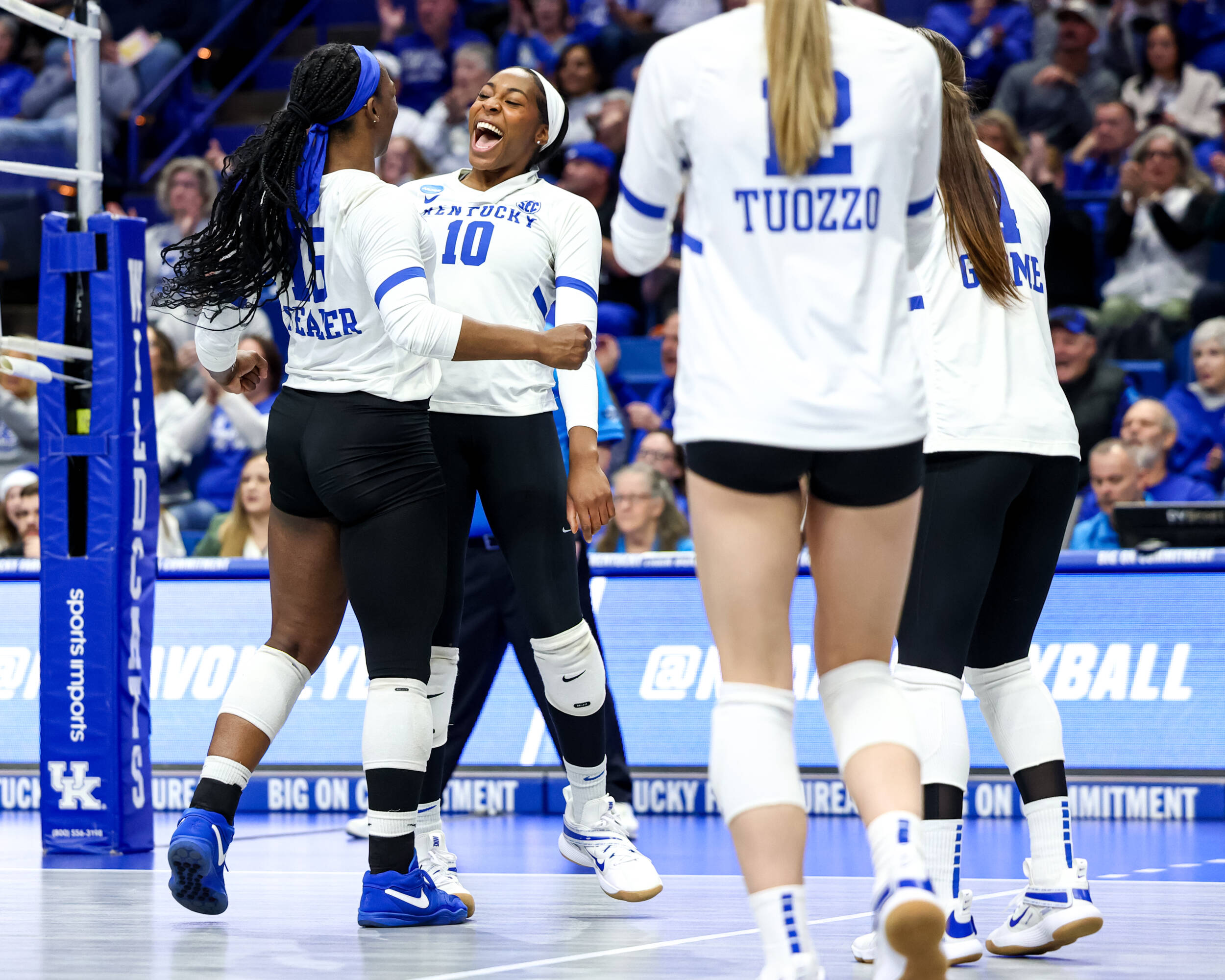 Kentucky-Baylor NCAA Volleyball Photo Gallery – UK Athletics