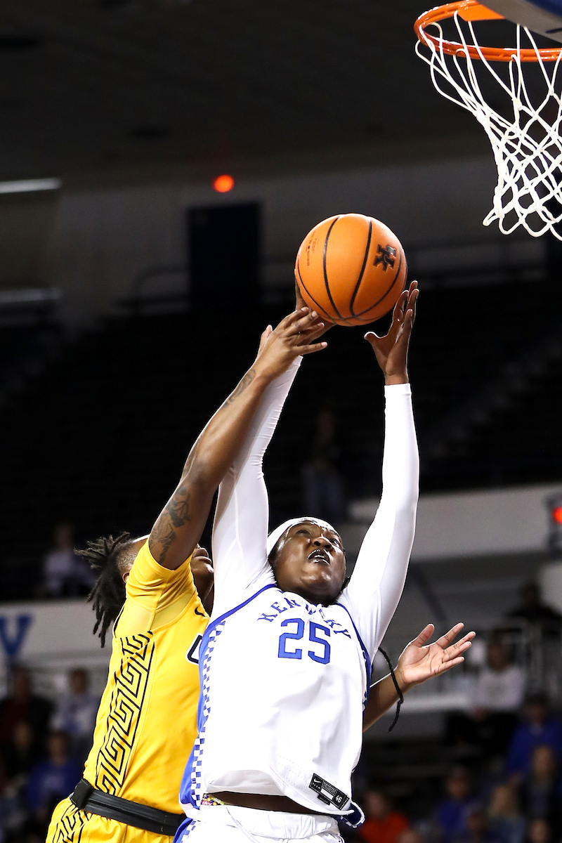 Kentucky-UNC Greensboro Women’s Basketball Photo Gallery – UK Athletics