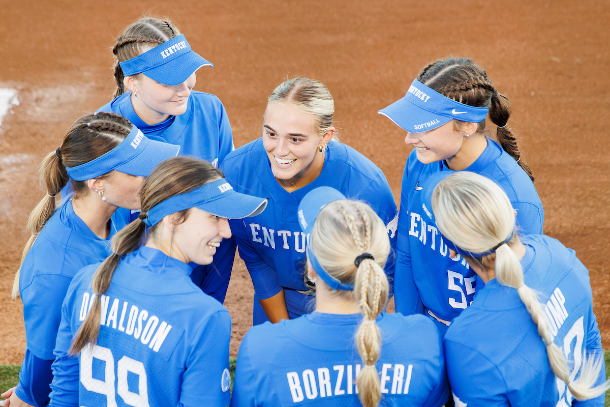 Kentucky-Louisville Fall Softball Photo Gallery – UK Athletics