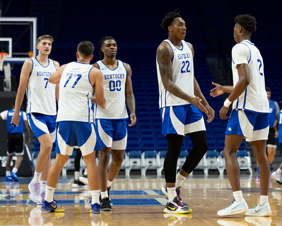 Kentucky-LaFamilia Men’s Basketball Practice in Rupp Arena Photo ...